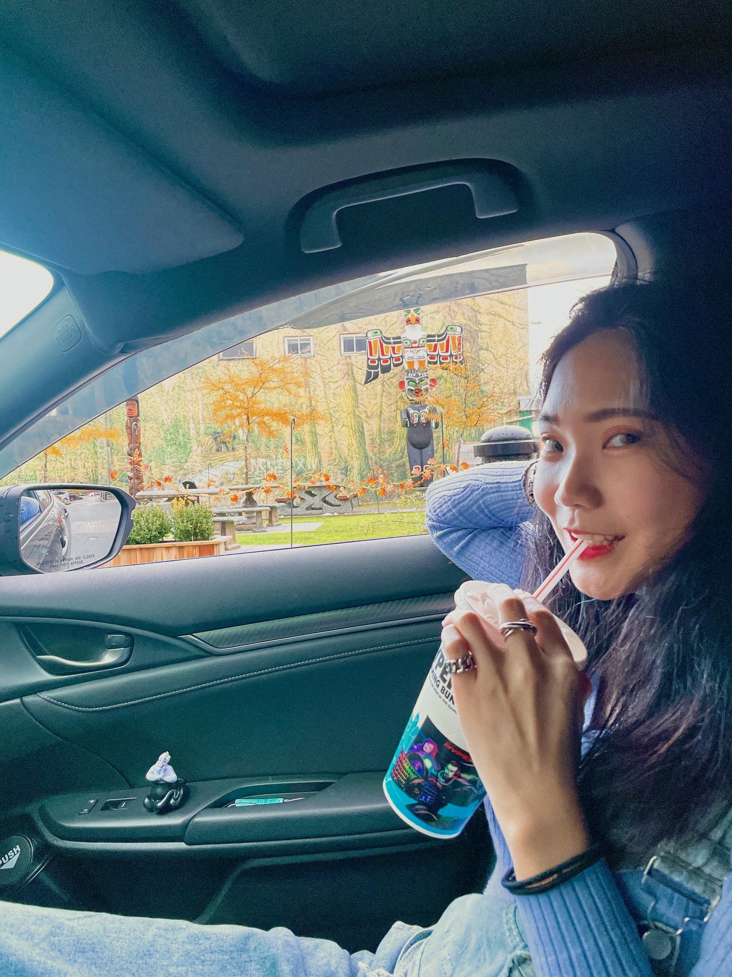 【溫哥華島 鄧肯Duncan】全加拿大最小的城市、圖騰之城一日遊 – 小螺絲看世界