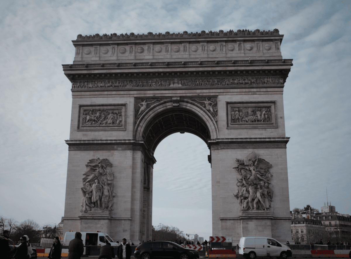 【2024巴黎凱旋門攻略】arc De Triomphe登頂門票、戴高樂廣場、巴黎右岸一日遊 小螺絲看世界